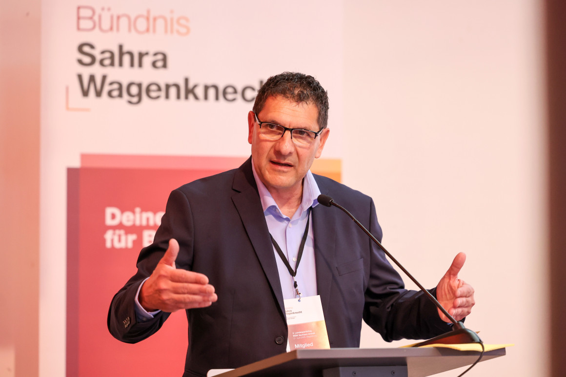 „Daran würde das BSW zerbrechen“: Parteiinterner Streit um mögliche AfD ...